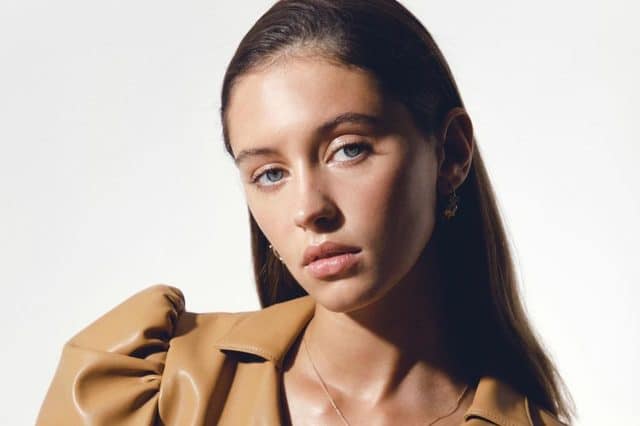 Who Is Iris Law? Age, Family, Boyfriend & Net Worth