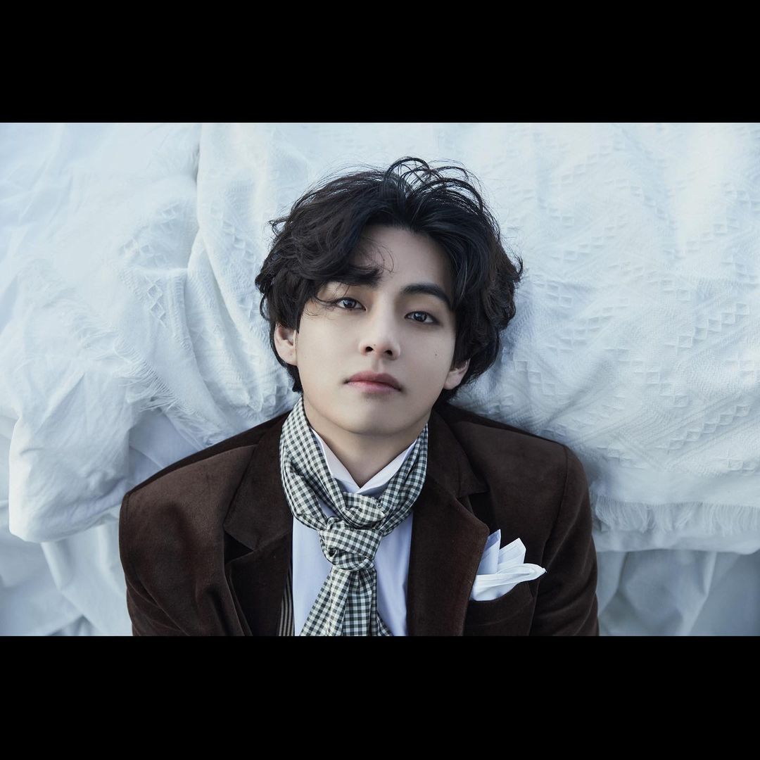 Top 10 Most Handsome K-pop Idols in 2025