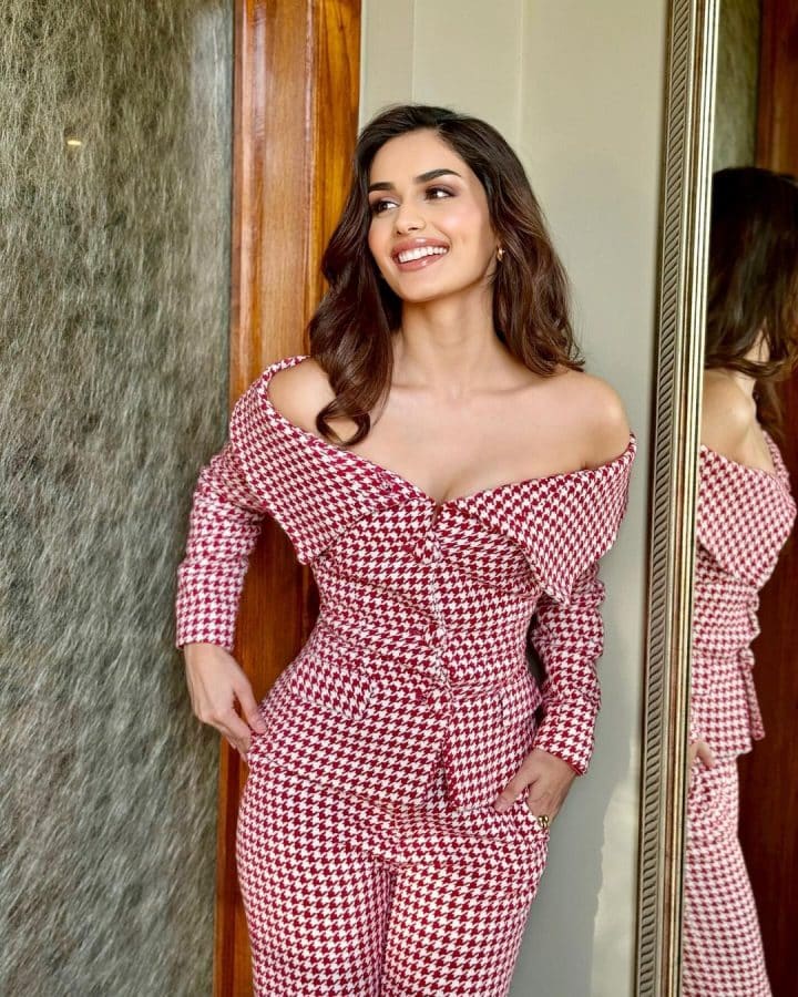 Top 10 Beautiful Female National Crush Of India in 2024 - The Next Hint