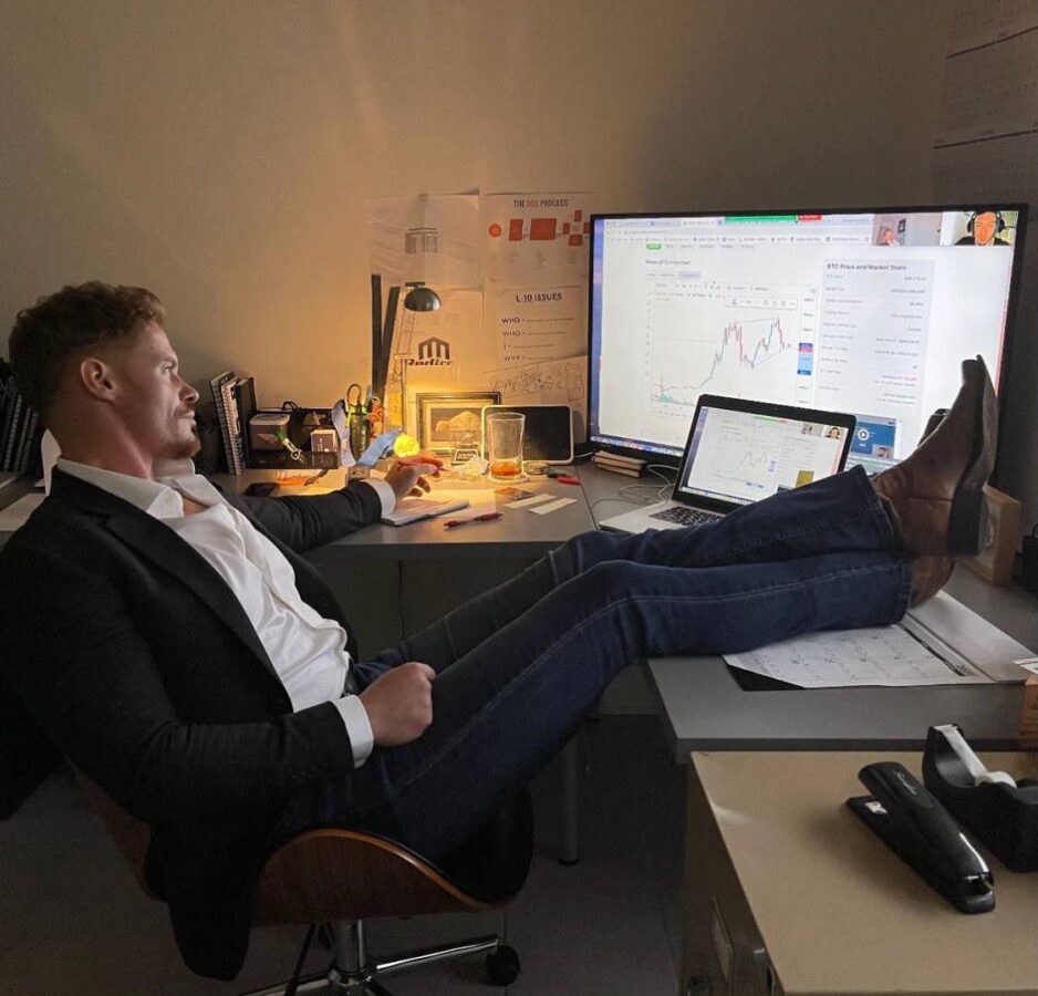 Justin Waller Net Worth: Know The Wealth of the American Millionaire