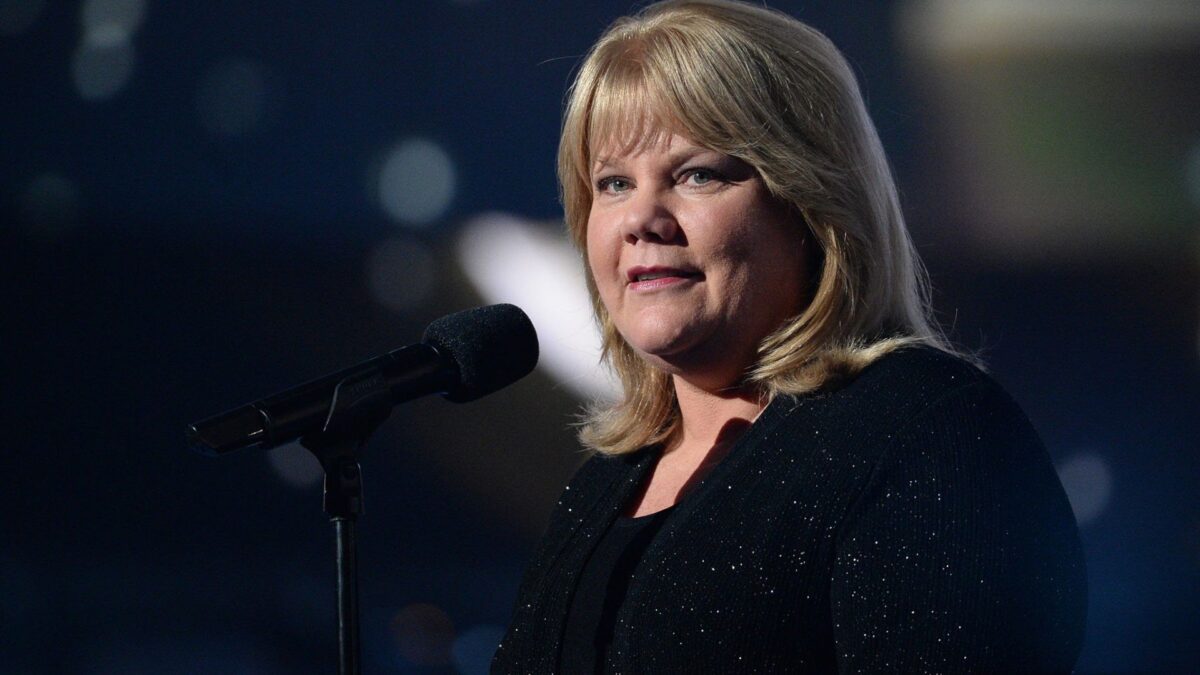 Deborah Falconer Bio: From Robert Downey Jr.’s First Wife to A ...